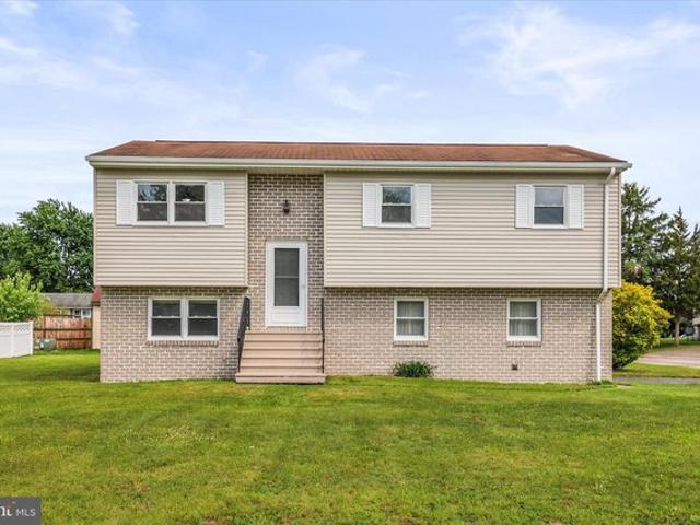 2 Carole Ct, Gettysburg, PA 17325
