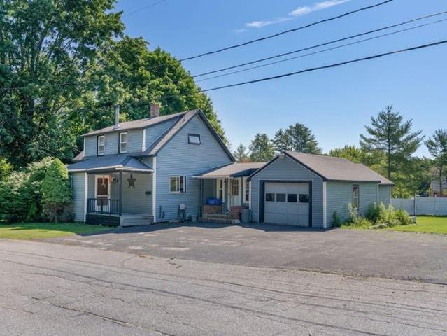 2 Carew Ave, Lewiston, ME 04240