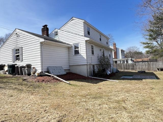 2 Carpenter Rd, Lynnfield, MA 01940 | MLS #73491