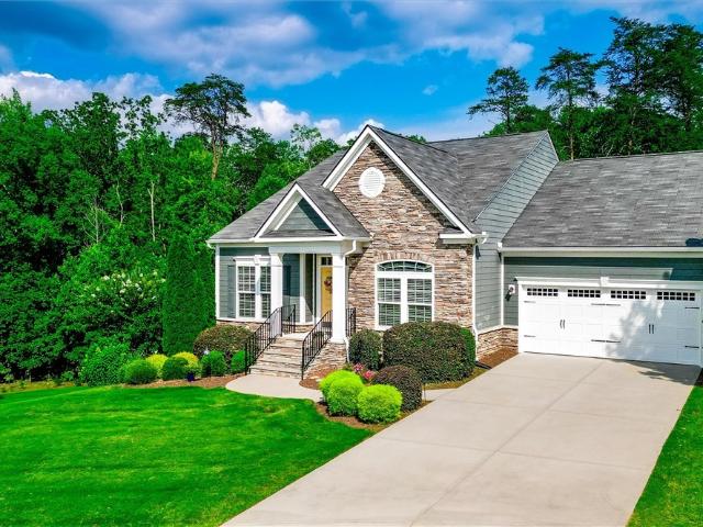 2 Carronbridge Way