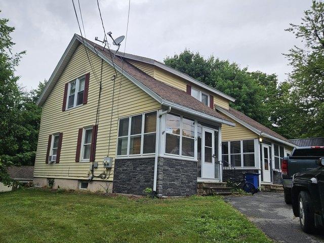 2 Central Ave, Waterville, ME 04901
