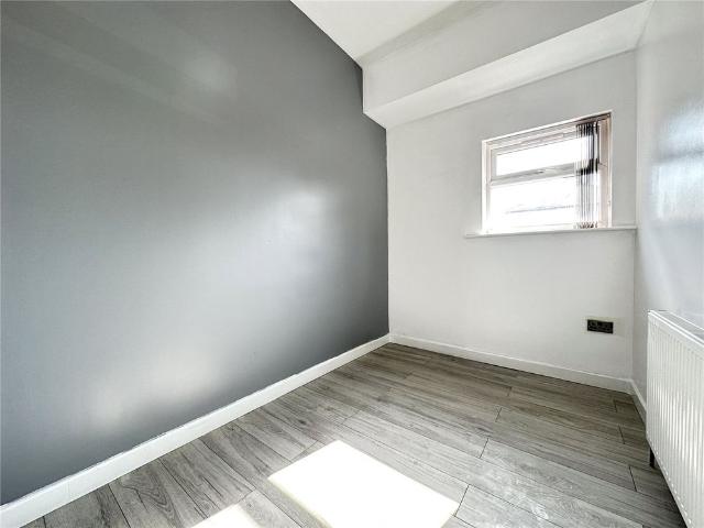 2, Chandos Avenue, Leeds, West Yorkshire, LS8 1QU