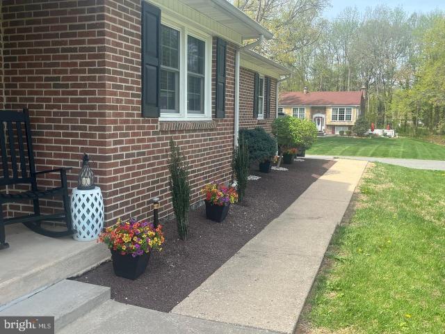 2 Chrissy Ct, Bear, DE 19701 | MLS #DENC2101 | Compass