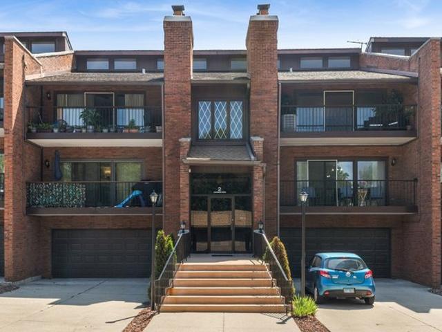 2 Cinnamon Creek Dr Unit 1S, Palos Hills, IL 60465