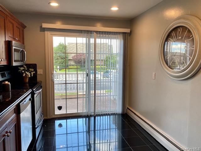 2 Claire Court 64