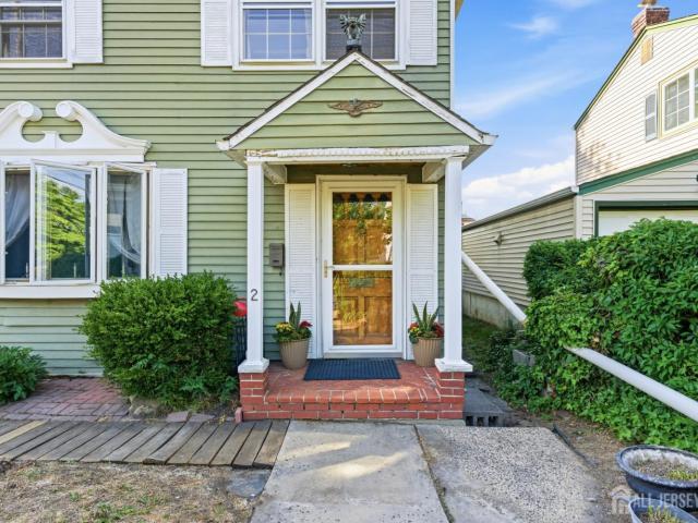 2 Claremont Avenue
