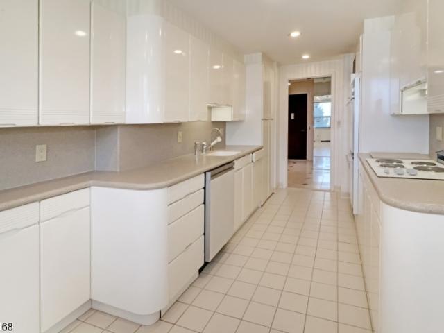 2 Claridge Dr. 1LE