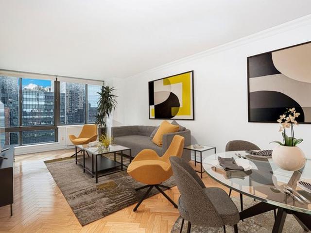 2 Columbus Ave Apt 12B, New York, NY 10023