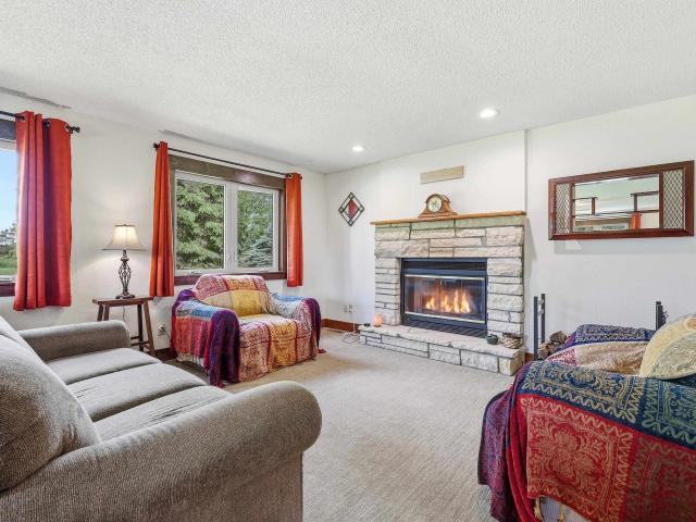 2 Concord Court