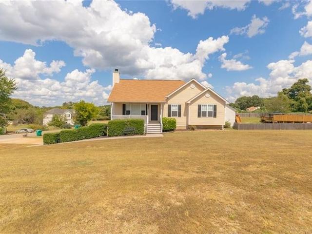 2 Court Xing, Adairsville, GA 30103