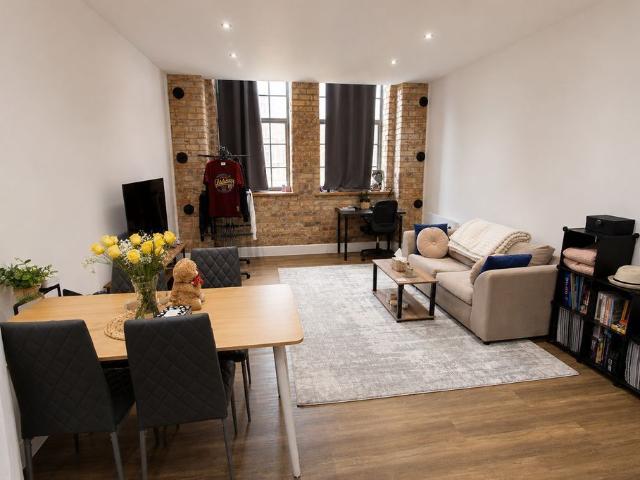 2 Dunster Street, Northampton NN1, 1 bed flat to rent, £1,100 pcm | PrimeLocation
