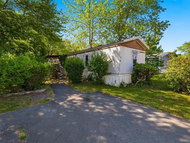 2 Daisy Dr, Port Jervis, NY 12771