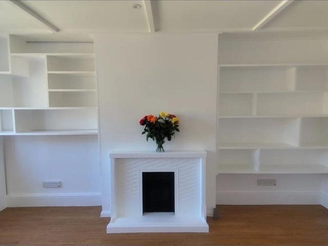 2 Dbl Bedroom 1st floor top Maisonette in W3