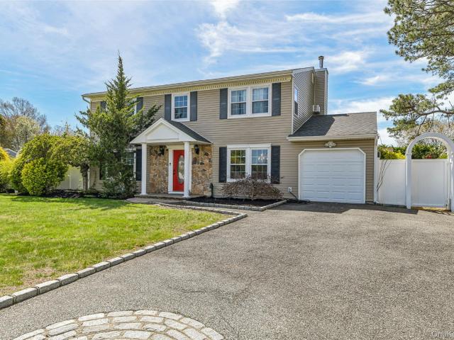 2 Deer Path, East Patchogue, NY 11772 | MLS #991990 | Compass