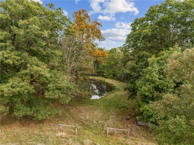 2 Deerfield Ln
