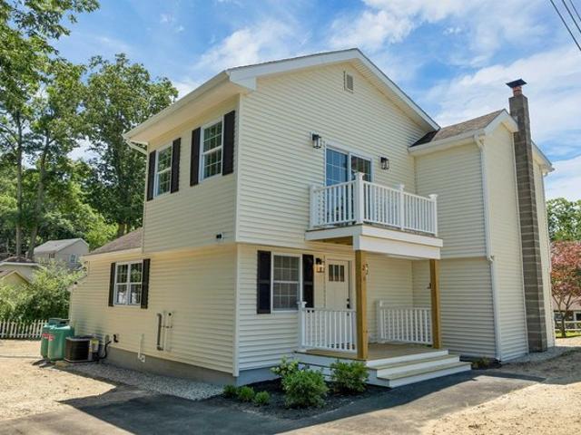 2 Dennison Ave, Salem, NH 03079