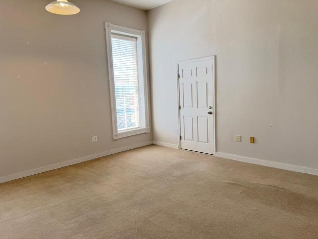 2 Depot Square St # D