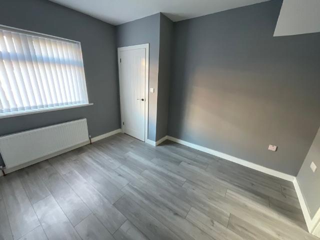 2 Dhu Varren Crescent, Belfast, BT13 3FL