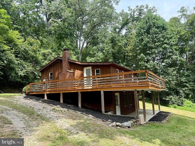 2 Dogwood Dr, Aspers, PA 17304
