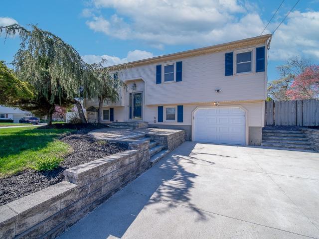 2 Dogwood Drive