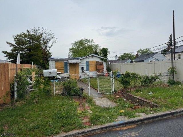 2 Donald St, Clifton, NJ 07011