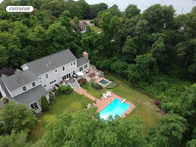 2 Dos Way, Southampton, NY 11968