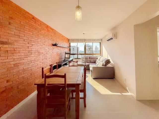 2 Dorm 1 Suíte, 67m², 2 Banheiros – Petrópolis