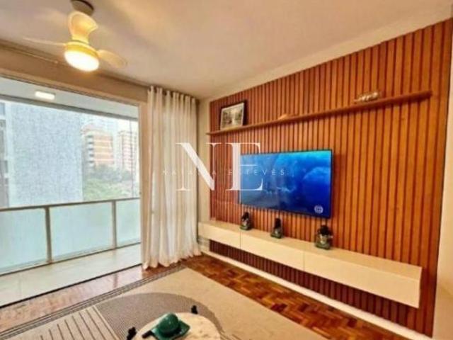 2 Dorm com Dependência há 115m da praia da Aparecida em Santos