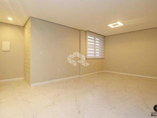2 dormitórios com suite, andar alto