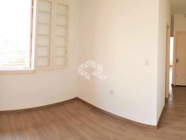 2 dormitórios, sala de jantar, frente a fundos, predio sem taxa condominial