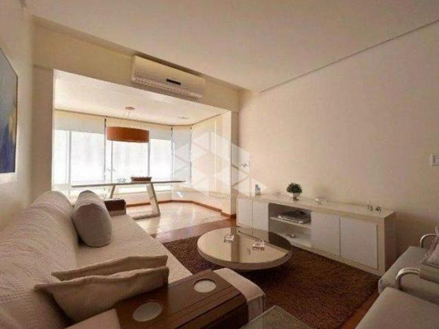 2 dormitórios 1 suíte com closet e sacada, no Menino Deus, com 111m²