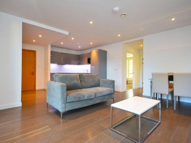 2 Double Bedroom Apartment SE17