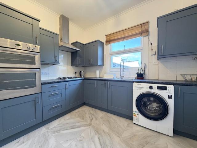 2 Double bedroom 1st and 2nd Floor Flat in SE22