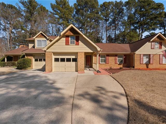 2 Dover Trail, Peachtree City, GA 30269 | MLS #7713