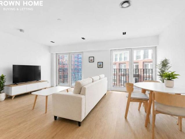 2 Exchange Gardens, London SW8 1 bed apartment to rent £3,000 pcm £692 pw