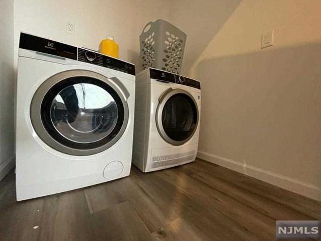 2 Executive Dr #808, Fort Lee, NJ 07024