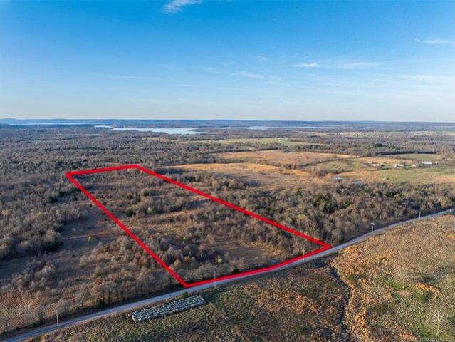 2 E 1110 Rd, Checotah, OK 74426