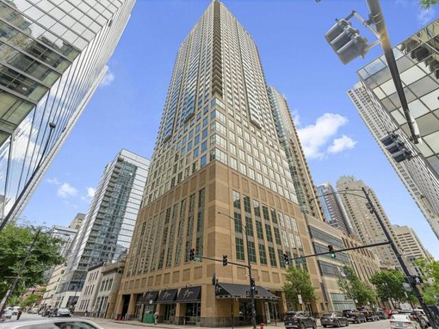 2 E Erie St Apt 3706, Chicago, IL 60611