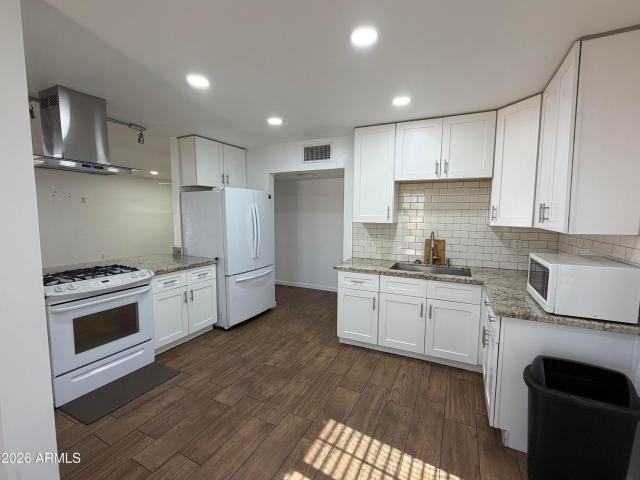 2 E Piedmont Road