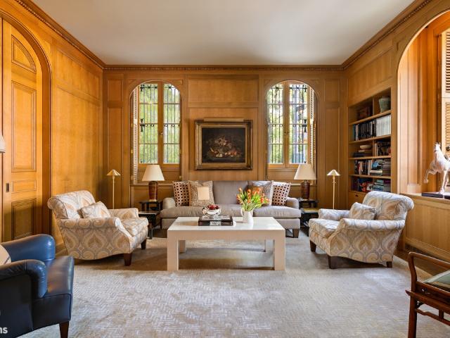 2 East 70th Street, New York, NY