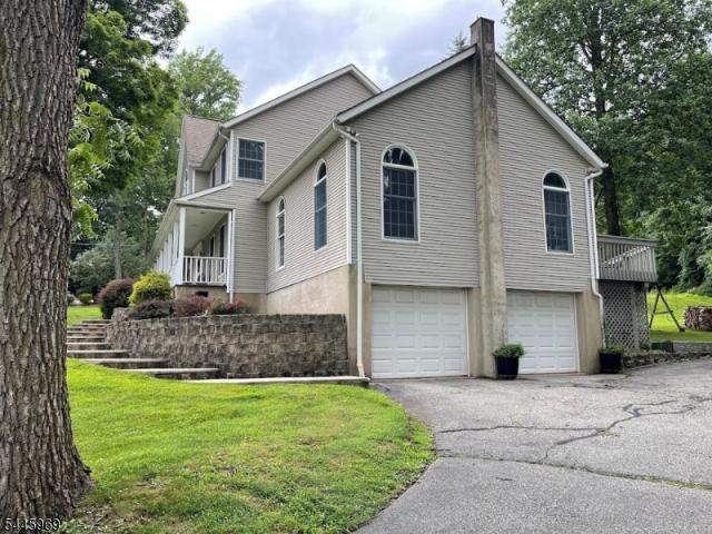 2 Echo Ln