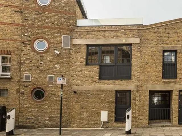 2 Edgel Street, London, SW18 1SR, United Kingdom | 2 bed townhouse for rent #138595282 | Rentberry