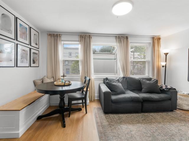 2 Egan Ct