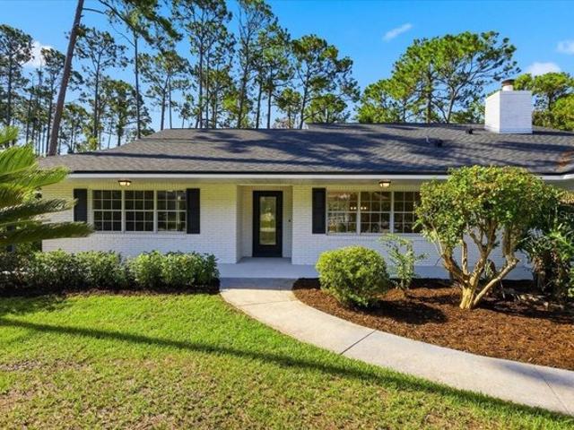 2 Elder Pl, Palm Coast, FL 32164