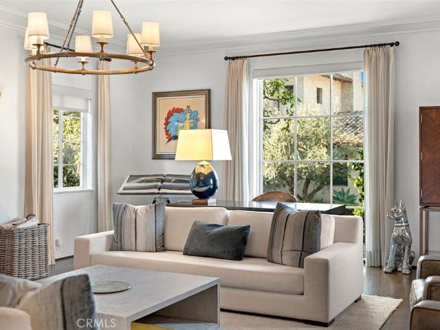 2 Emerald Bay, Laguna Beach, CA 92651 | MLS #LG26005