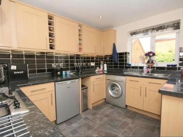 2 Ensuite Rooms + 1 Office