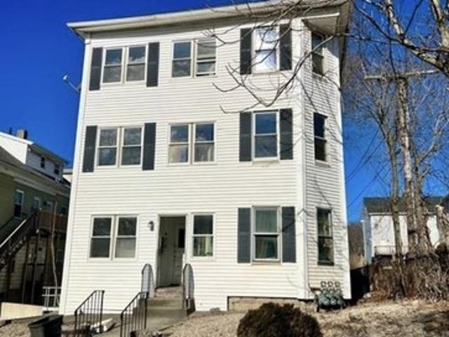 2 Esther St Apt 2, Worcester, MA 01607