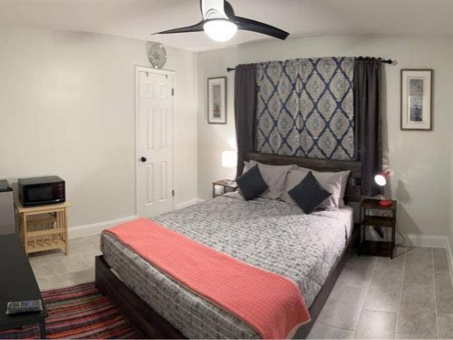 2 fully furnished bedrooms w bath