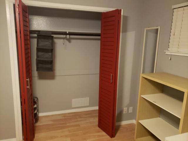 2 furnished rooms available