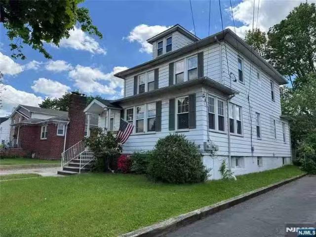 2 Family Hasbrouck Heights, NJ 132 Williams Ave